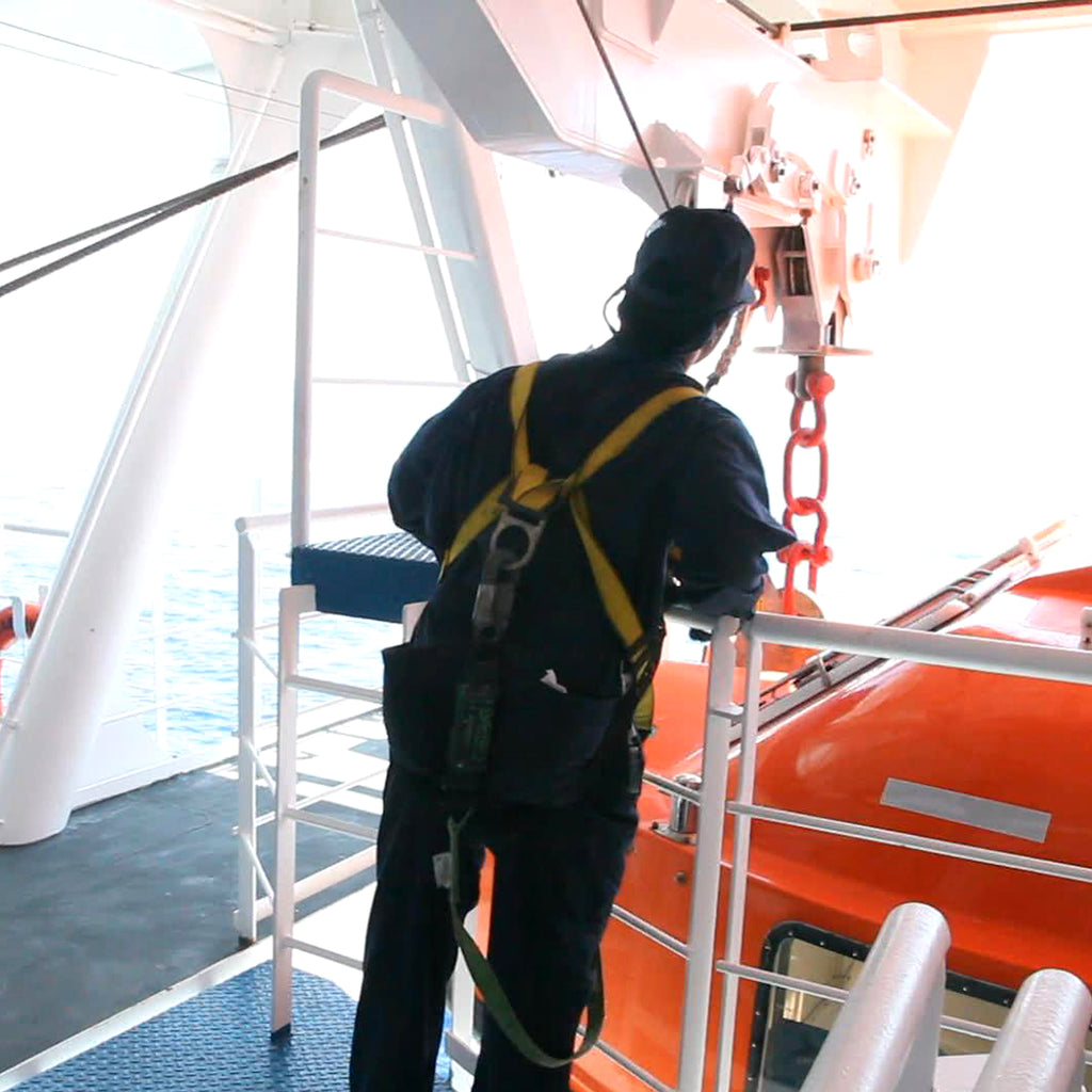 A Training Guide to Lifeboat Inspection, Maintenance, & Alternative La ...