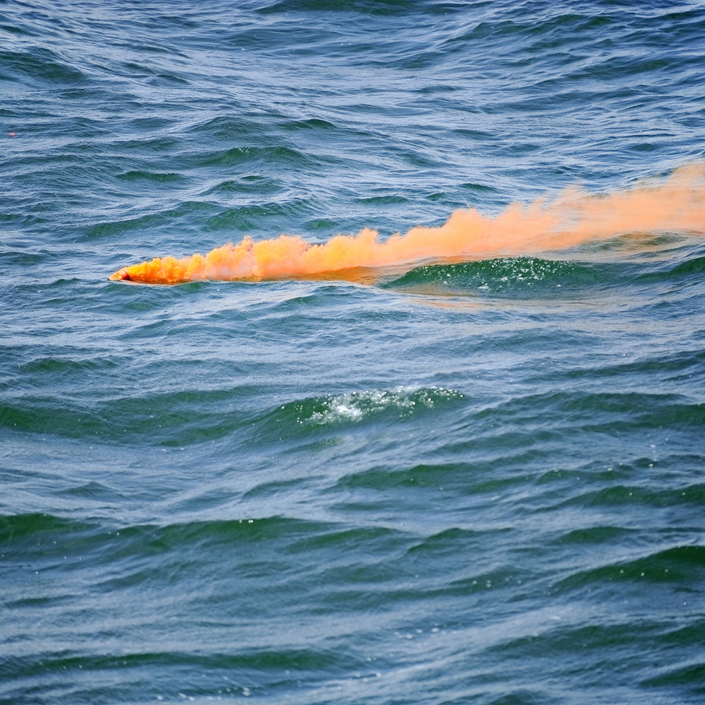 Emergency Marine Distress Signals – Moxie Training